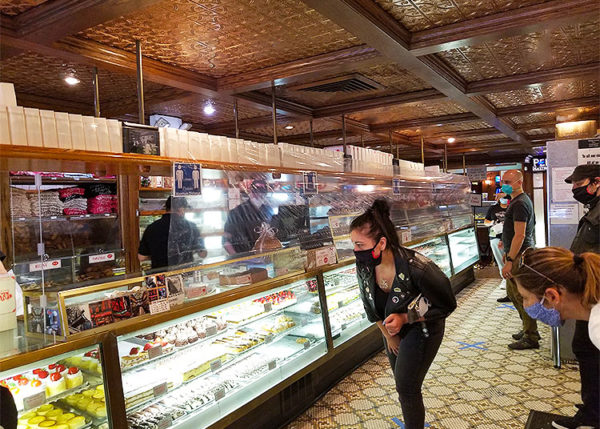 Foraging for Food: Expand Your Idea of Local | New York Social Diary