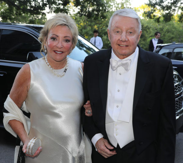 Nashville’s Swan Ball 2022 — White Tie, Whimsey, and Wow | New York ...