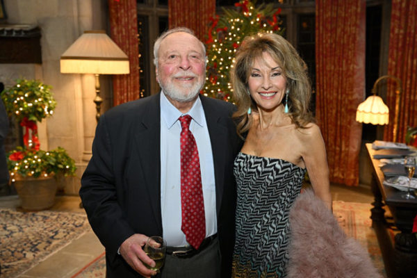 Planting Fields Foundation's annual Deck the Halls benefit at Coe Hall ...