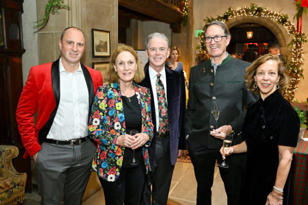Planting Fields Foundation's annual Deck the Halls benefit at Coe Hall ...