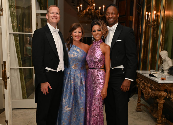 And Through the Gates they Arrived for the 61st Swan Ball in Nashville ...