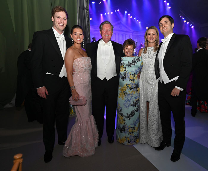 And Through the Gates they Arrived for the 61st Swan Ball in Nashville ...