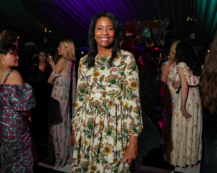 New York Botanical Garden’s Conservatory Ball ushers in the summer ...